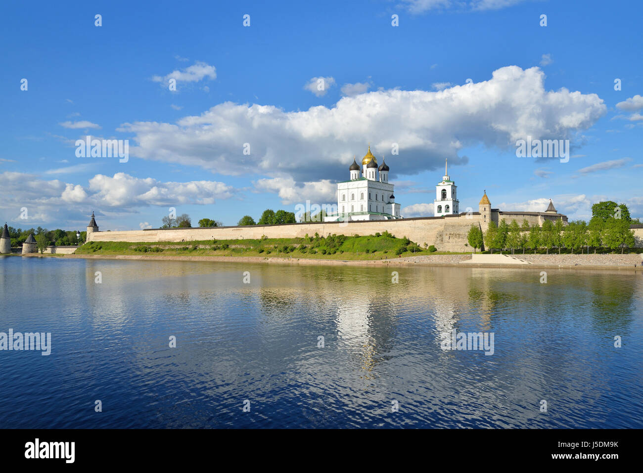 Trinity Cathedral, castle walls, Flat, Dovmont, Trinity towers ...
