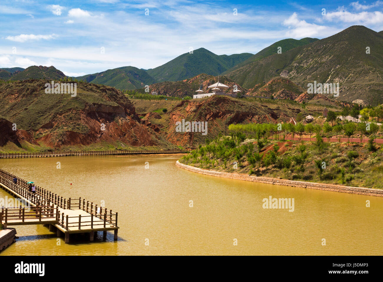 Mount sumeru grottoes guyuan ningxia hi-res stock photography and ...