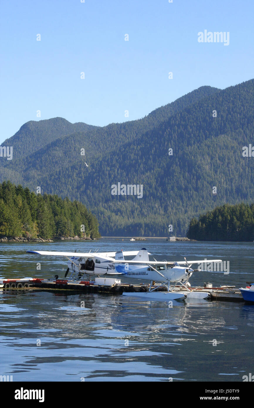 canada beaver waterplane wasserflugzeug wassertaxi water taxi tofino bc ...