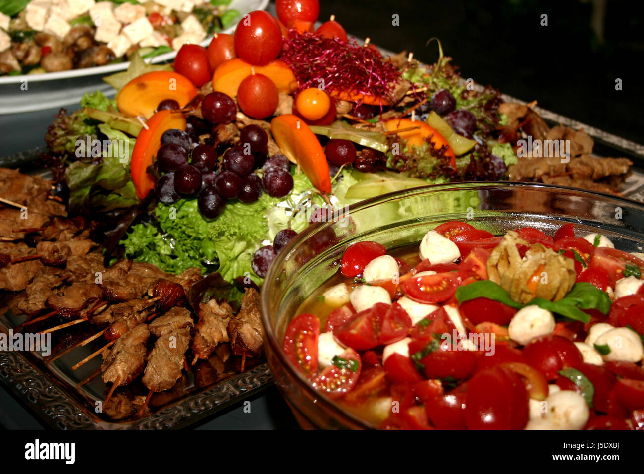 Salad buffets hi-res stock photography and images - Alamy