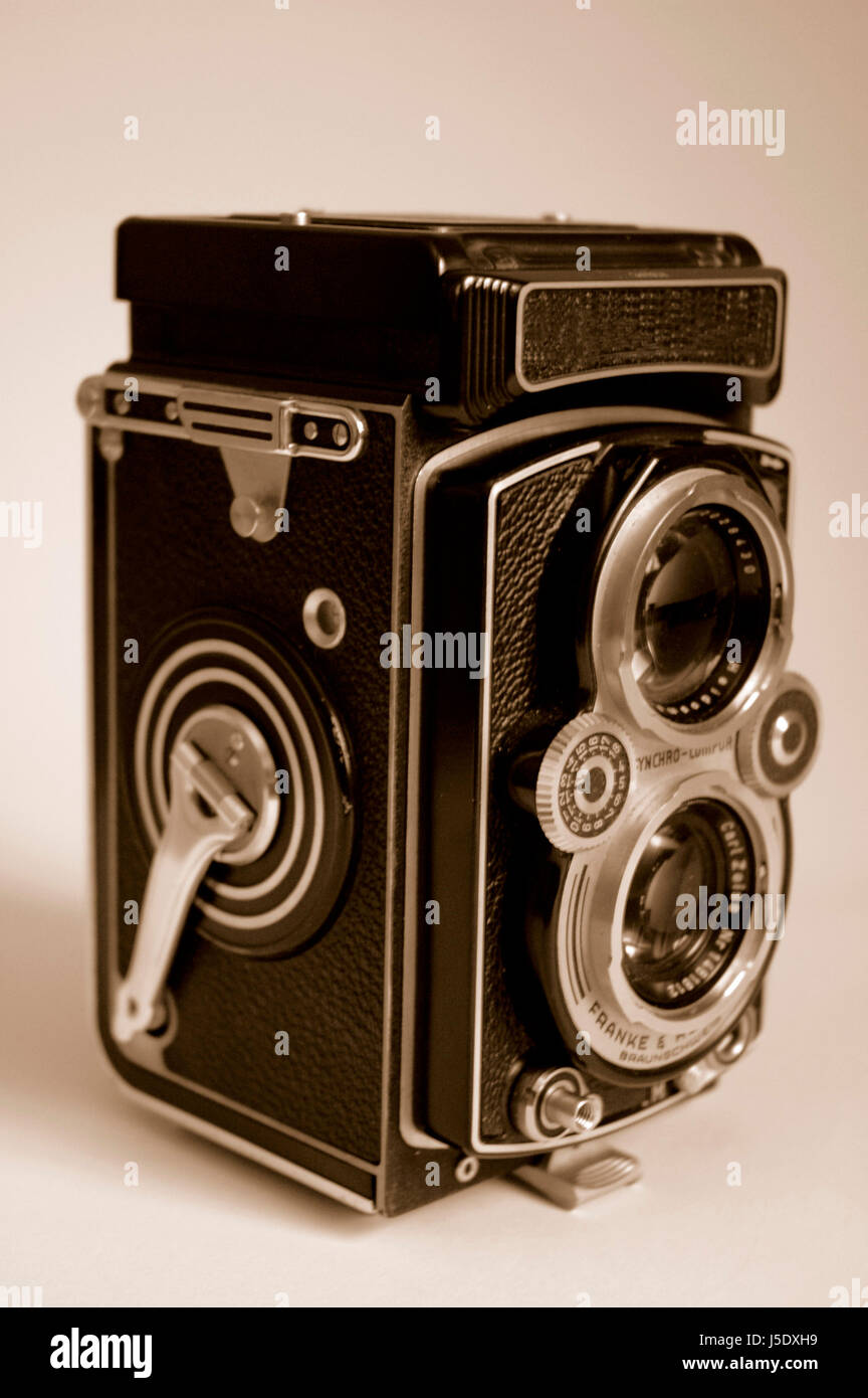 Rolleiflex twin lens hi-res stock photography and images - Alamy