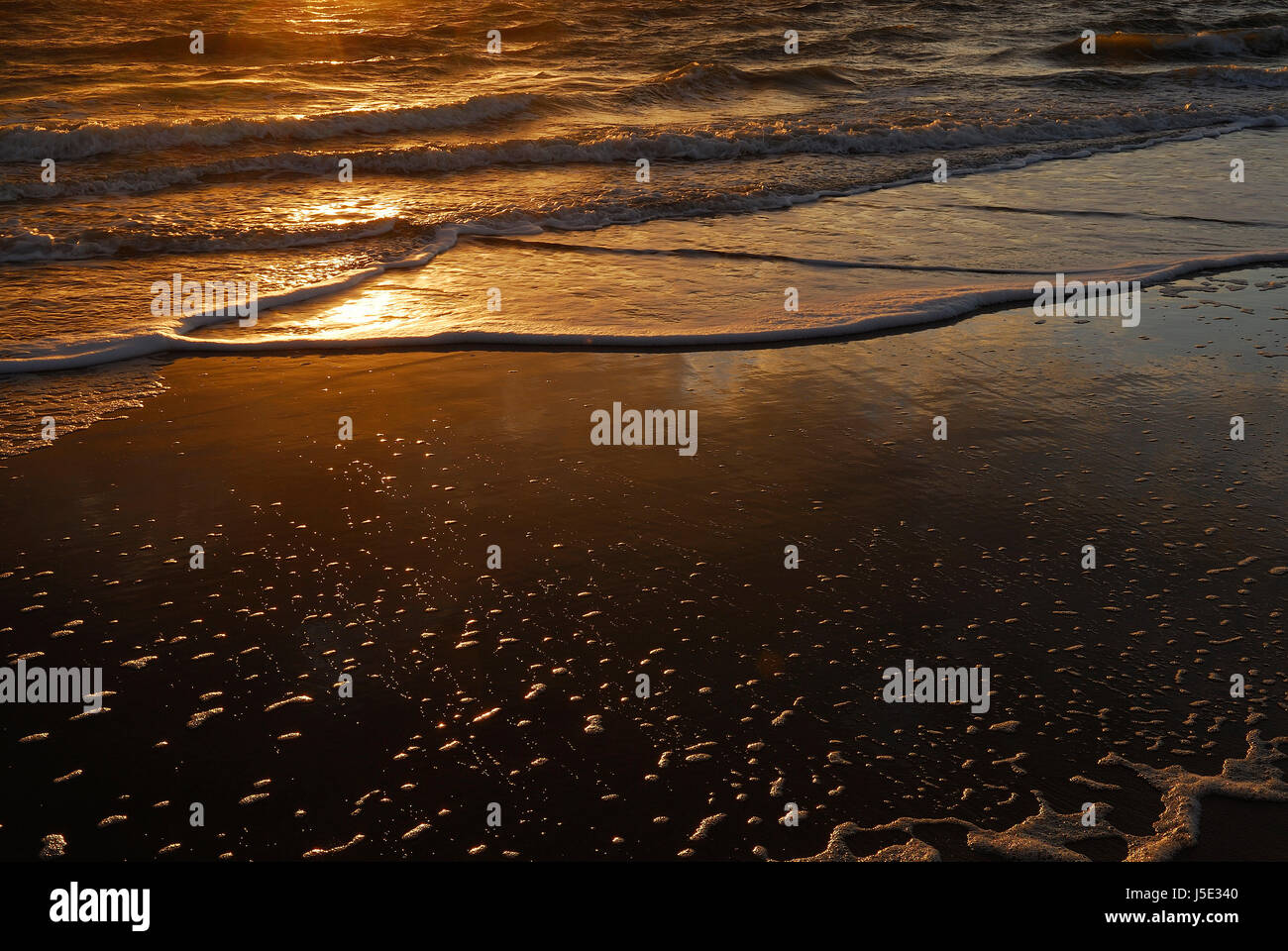 Goldener strand hi-res stock photography and images - Alamy