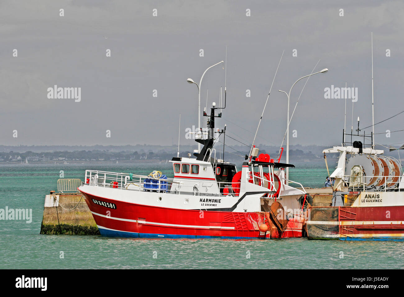 france boats sailing boat sailboat rowing boat boat watercraft brittany ...