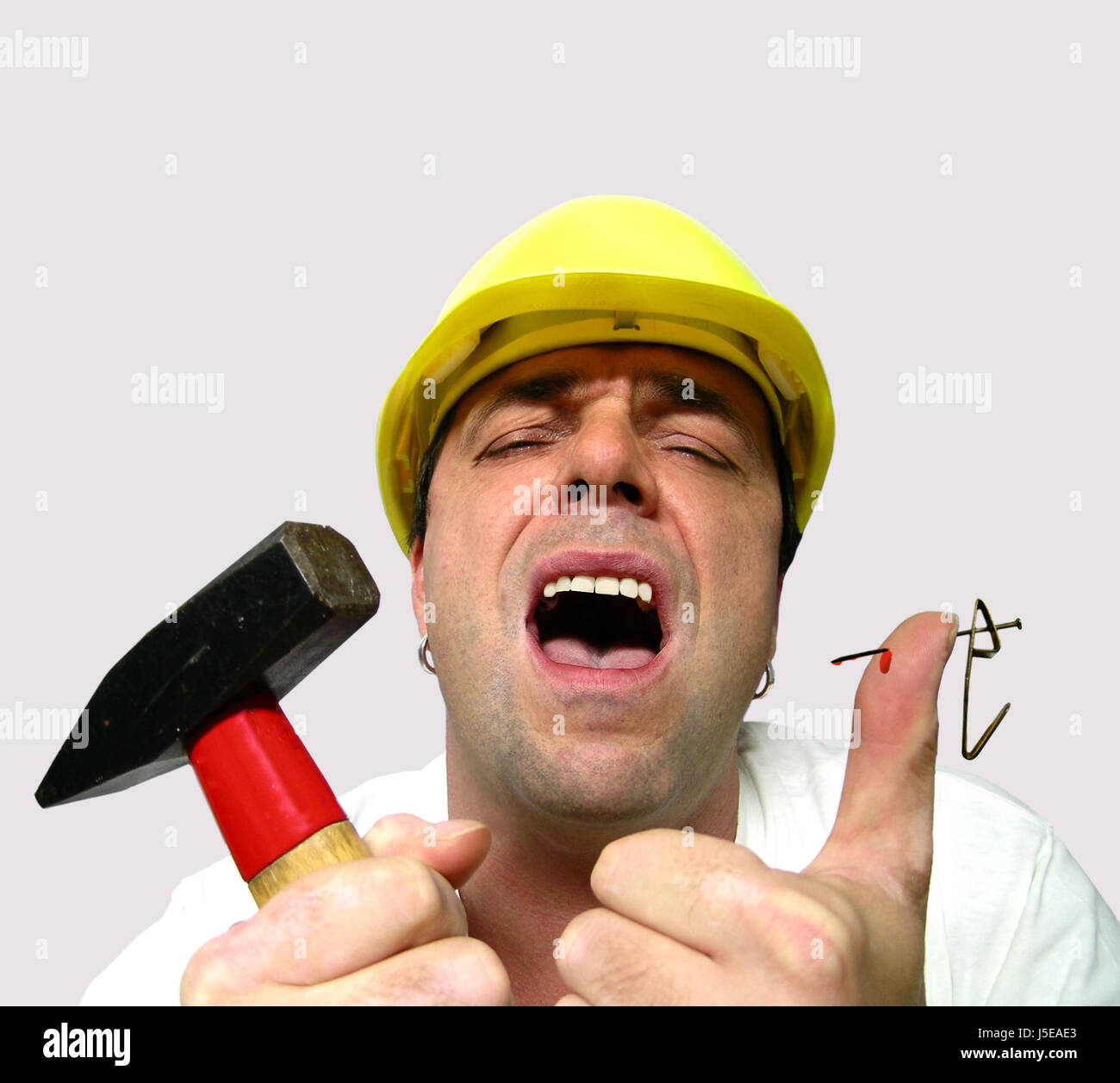 Hammer and nails accidents hi-res stock photography and images - Alamy