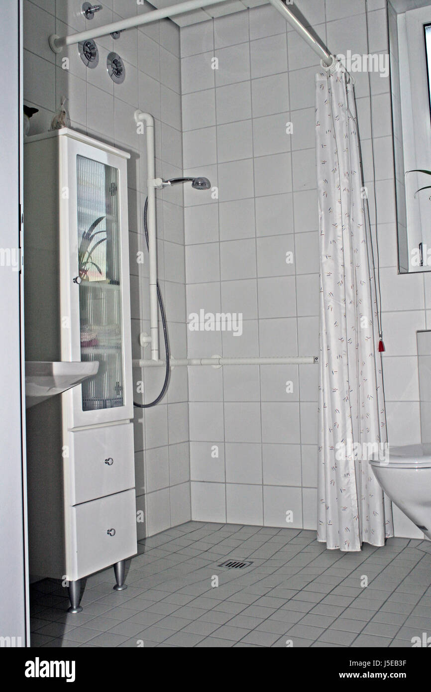 care handicapped handicapped accessible nursing case bathroom douche ...
