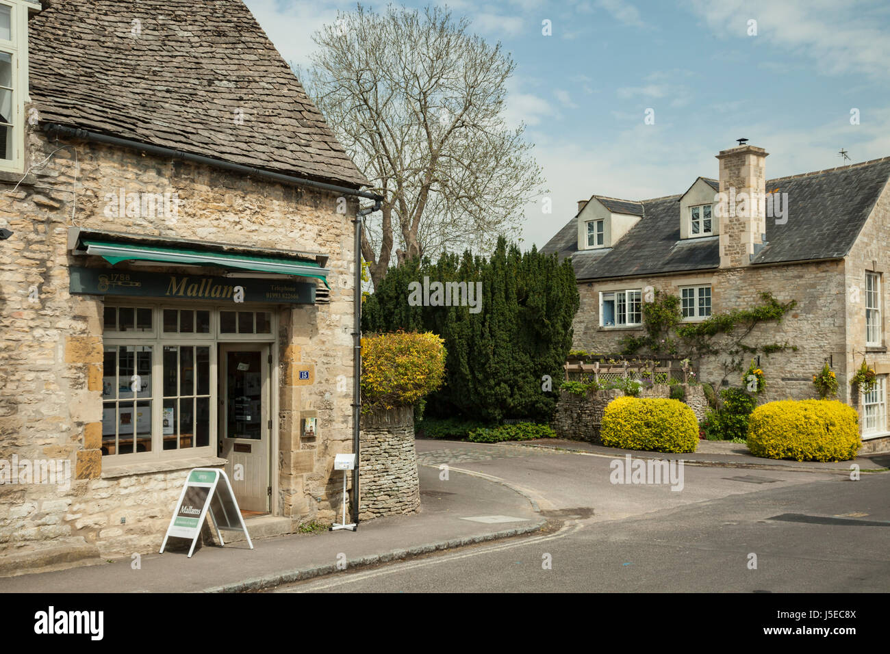 Oxfordshire cotswolds hi-res stock photography and images - Alamy