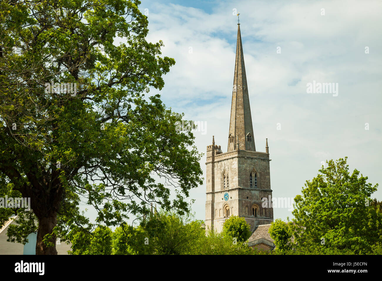 Spring afternoon at Burford church, Oxfordshire, England. The Cotswolds ...