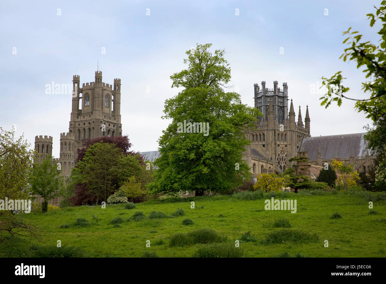Cambridgeshire church hi-res stock photography and images - Alamy