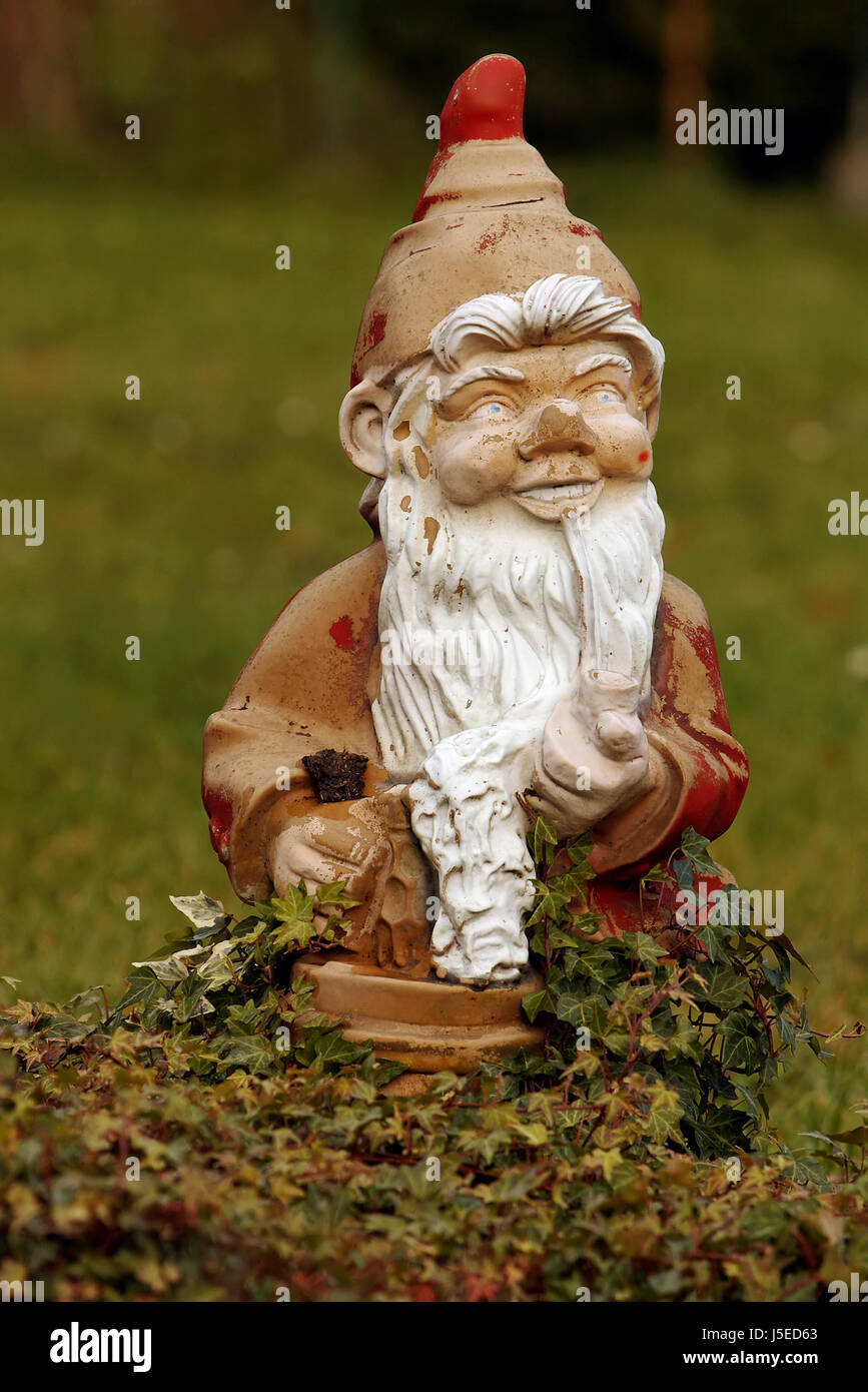 Garden dwarf hi-res stock photography and images - Alamy
