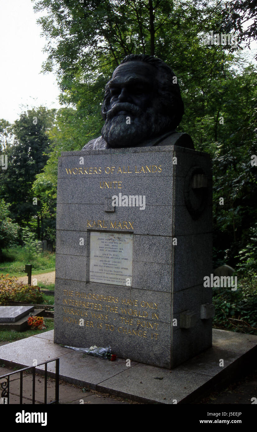 Highgate cemetery karl marx memorial hi-res stock photography and ...