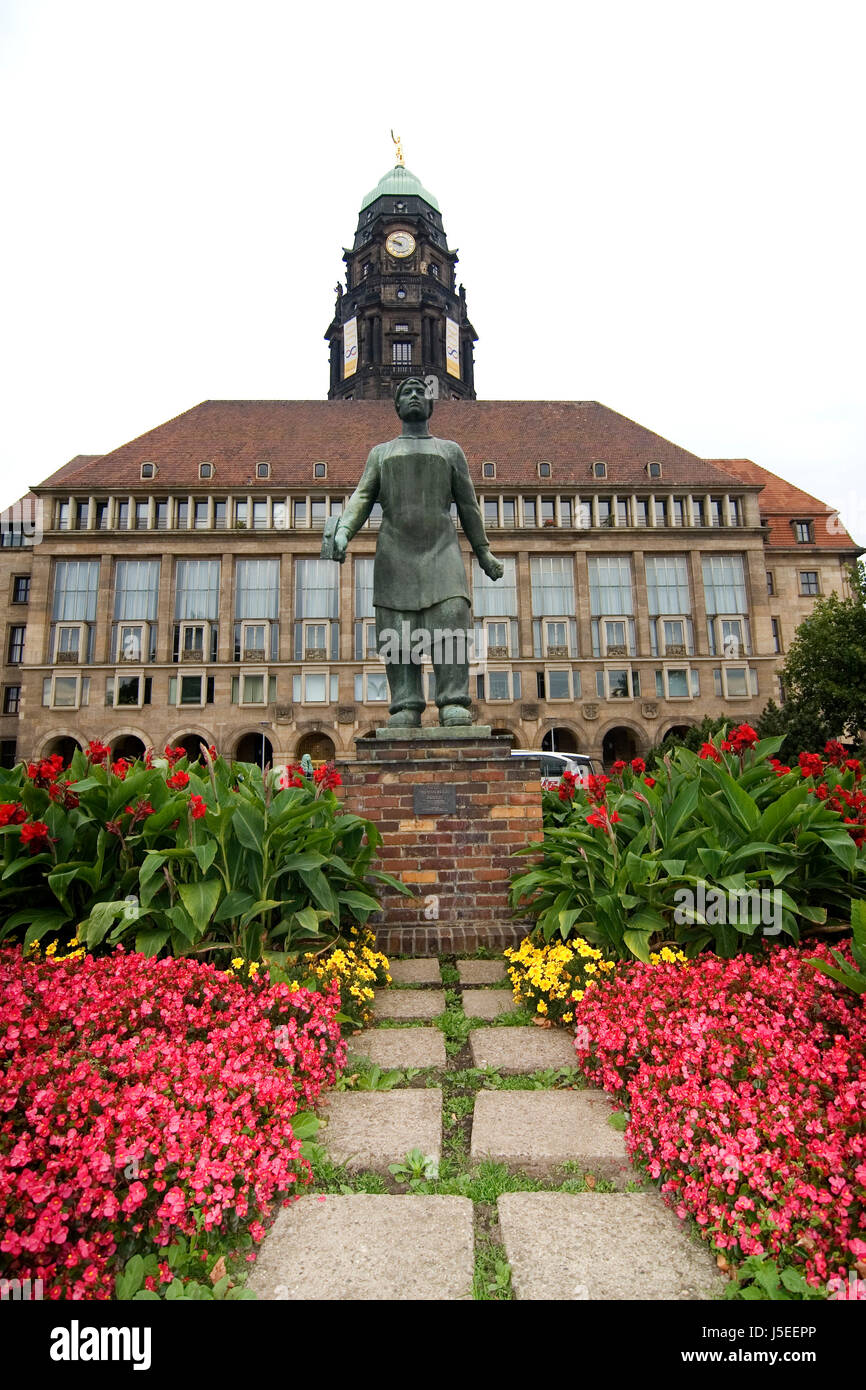 historical monument memorial statue window porthole dormer window pane ...