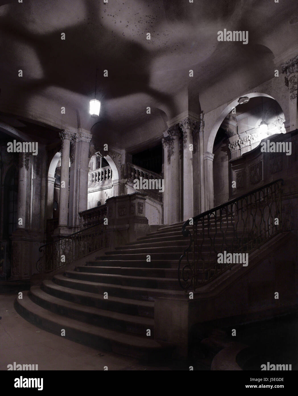stairs night nighttime Dresden kennel rise climb climbing ascend uphill ...