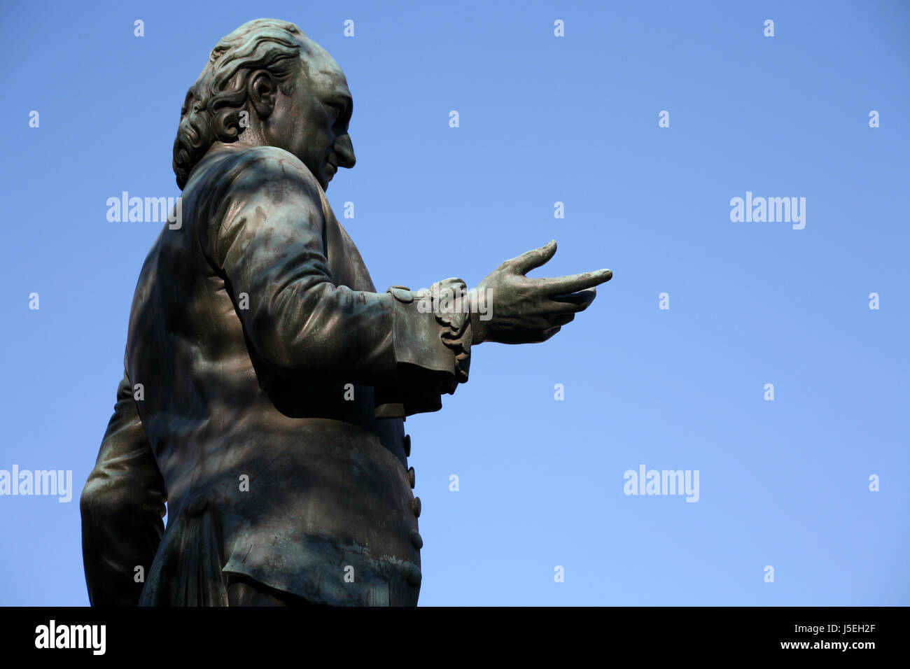 Wieland statue hi-res stock photography and images - Alamy