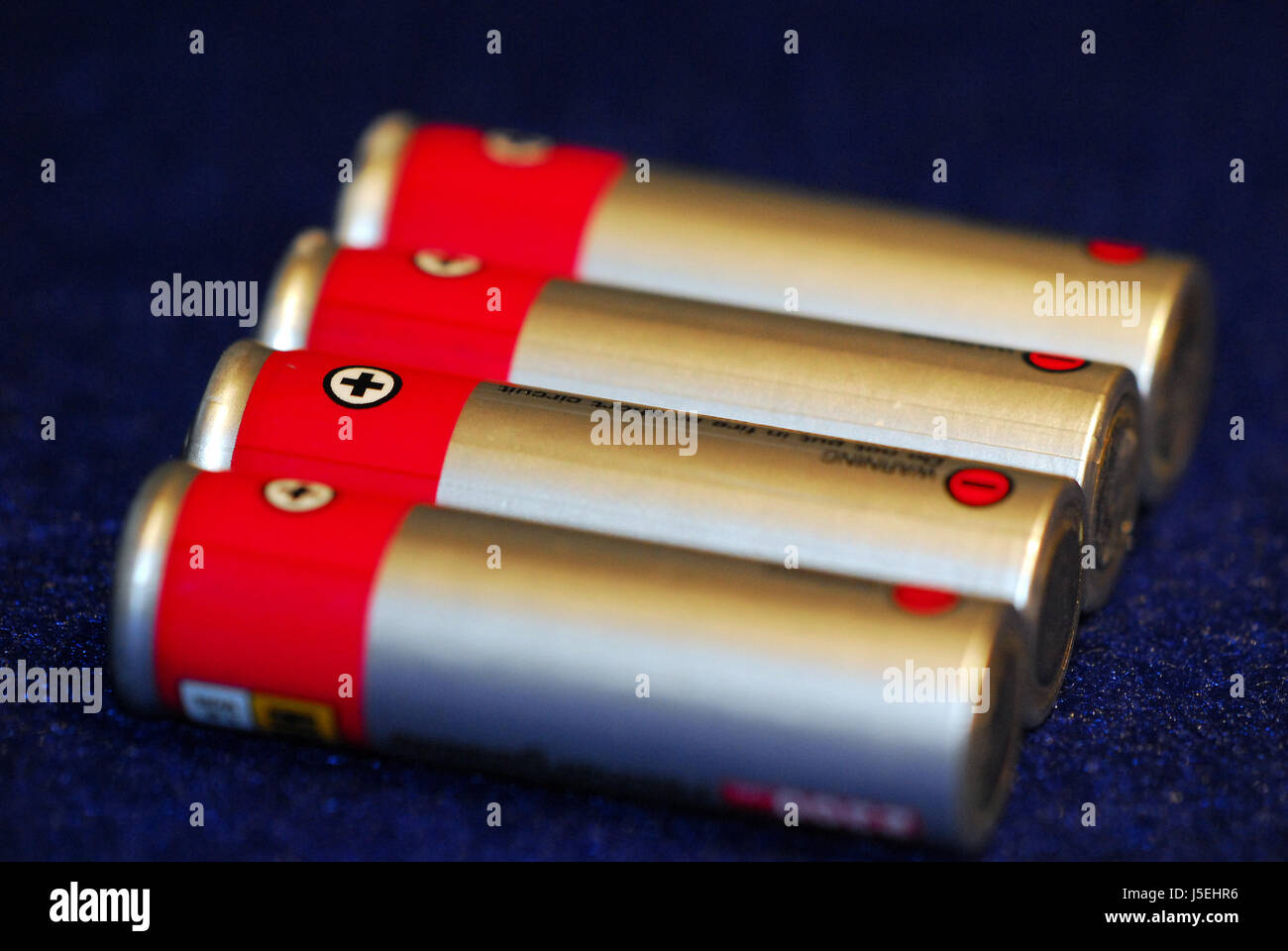 silver cell battery power source batteries cells accumulator mignon ...