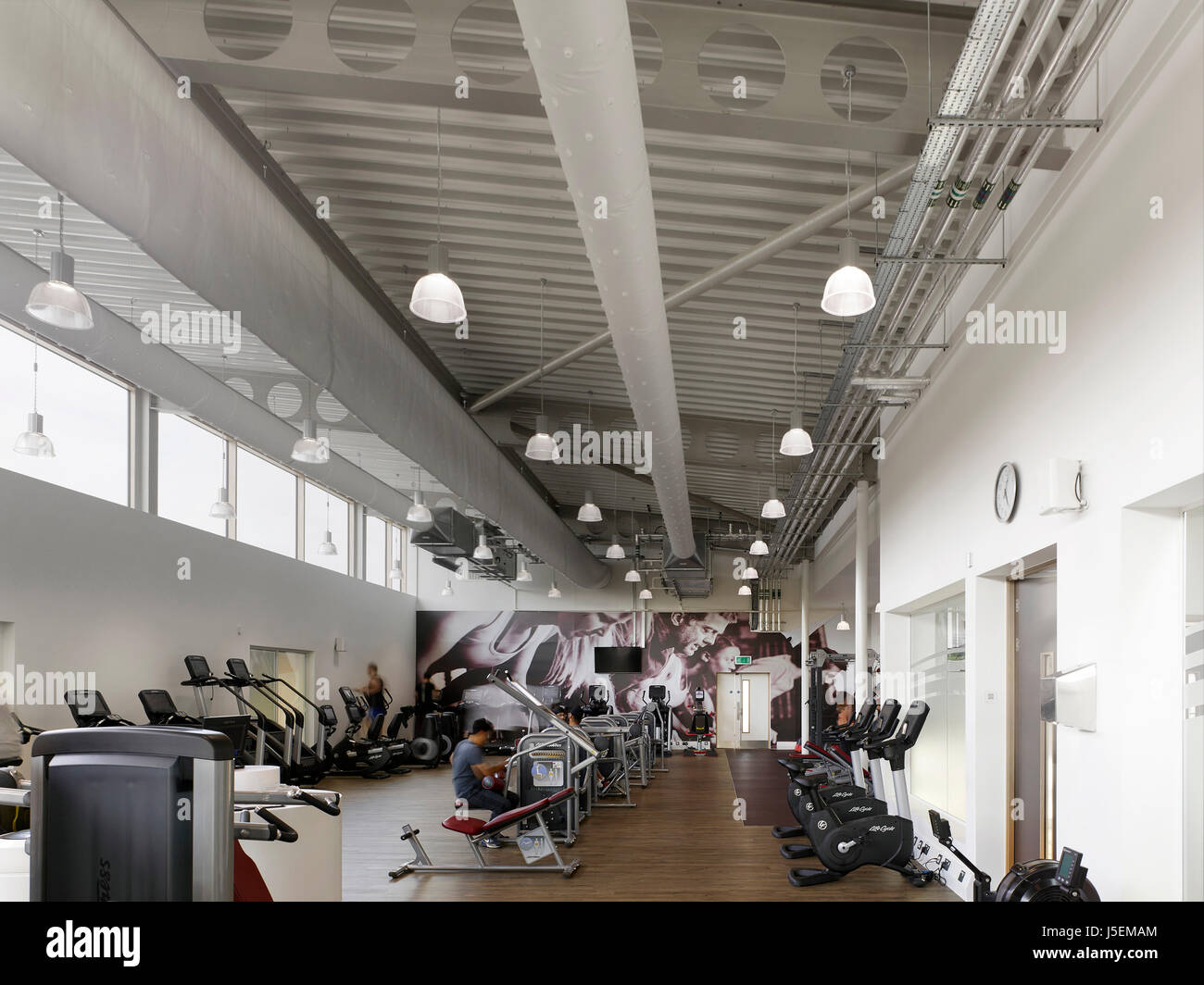 Heston leisure centre hi-res stock photography and images - Alamy