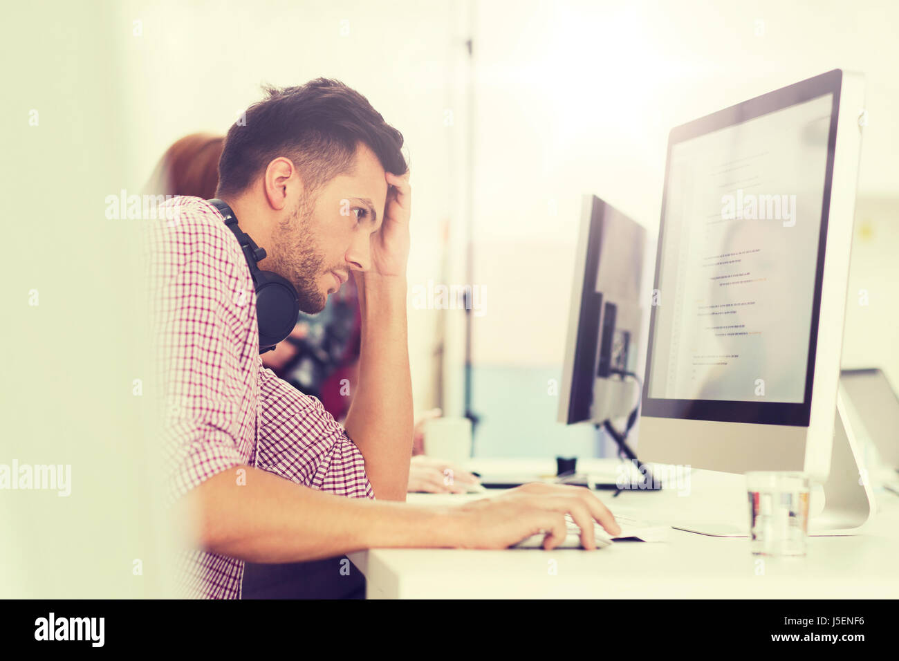 Software developer hi-res stock photography and images - Alamy