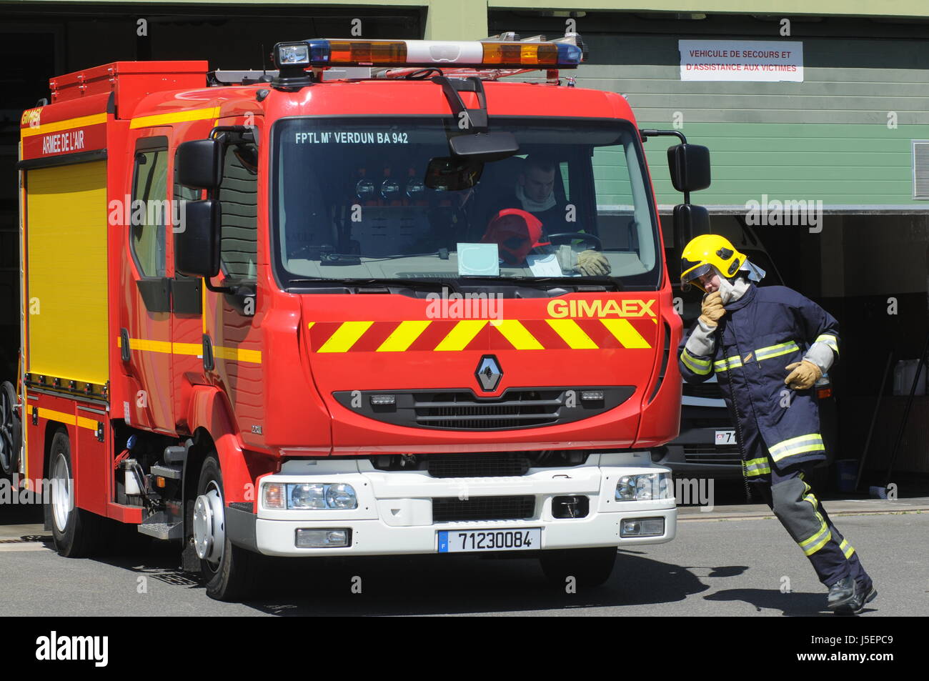 French firefighters hi-res stock photography and images - Alamy