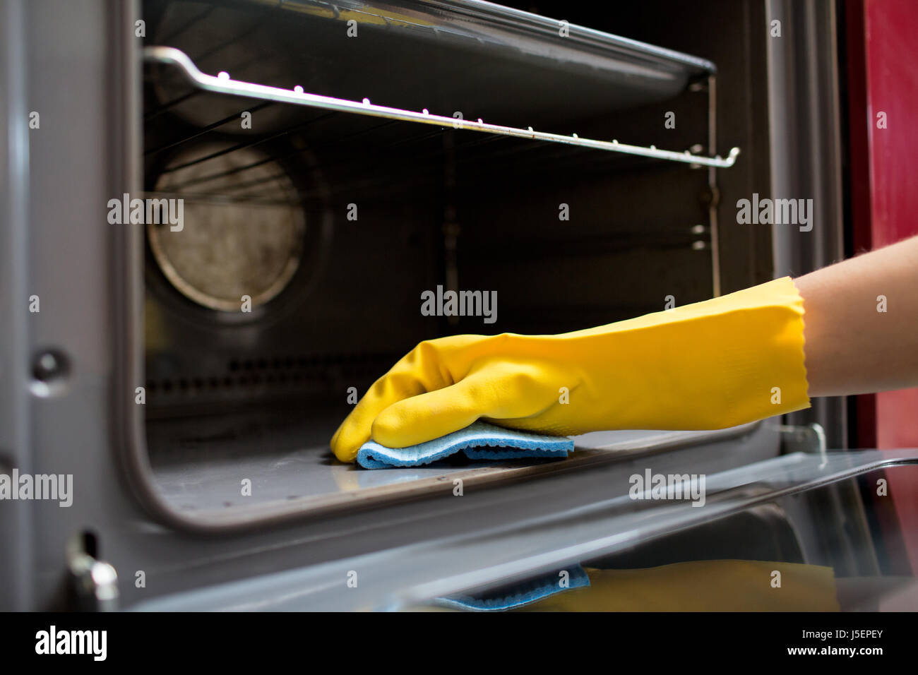 Kitchen hand hi-res stock photography and images - Alamy