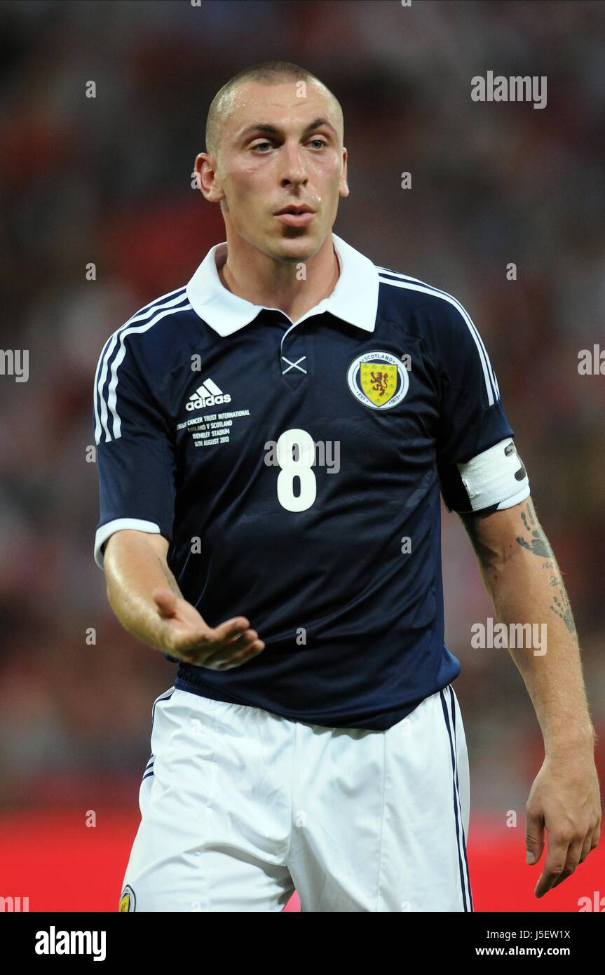 SCOTT BROWN SCOTLAND WEMBLEY LONDON ENGLAND 14 August 2013 Stock Photo ...