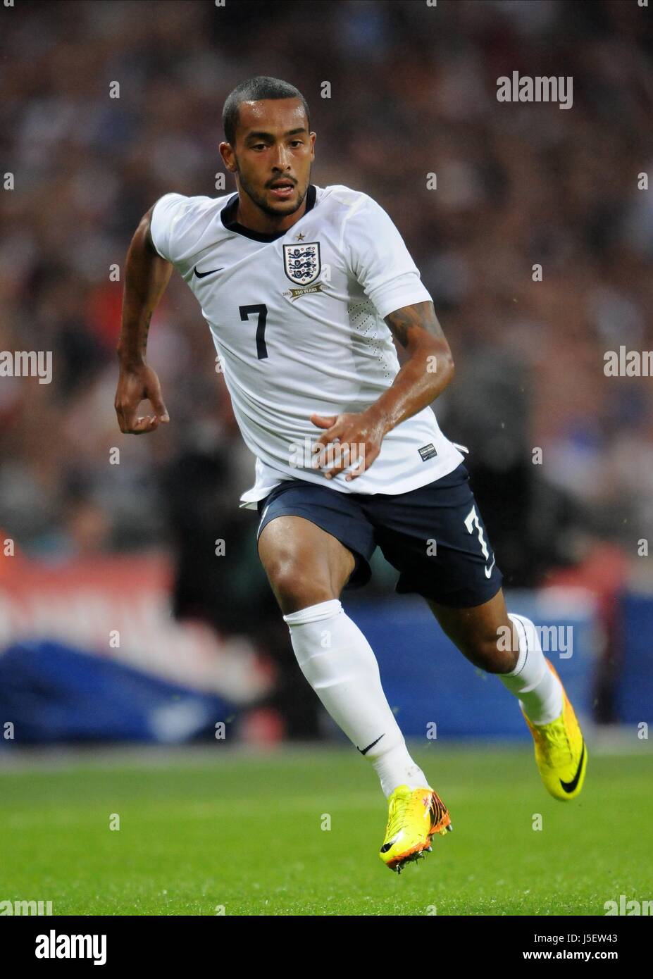THEO WALCOTT ENGLAND ARSENAL FC ENGLAND & ARSENAL FC WEMBLEY STADIUM ...