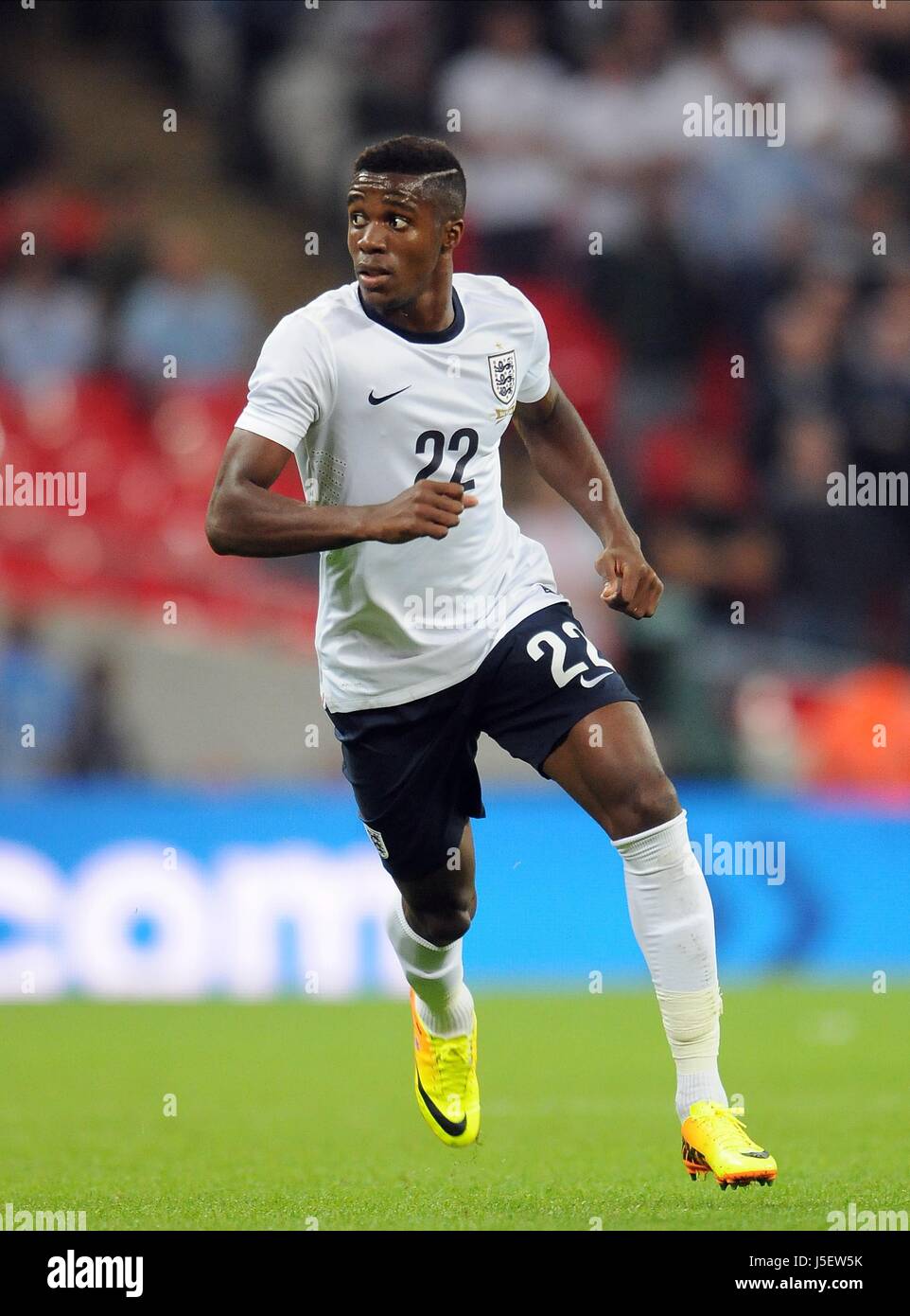 Wilfried zaha england international hi-res stock photography and images ...