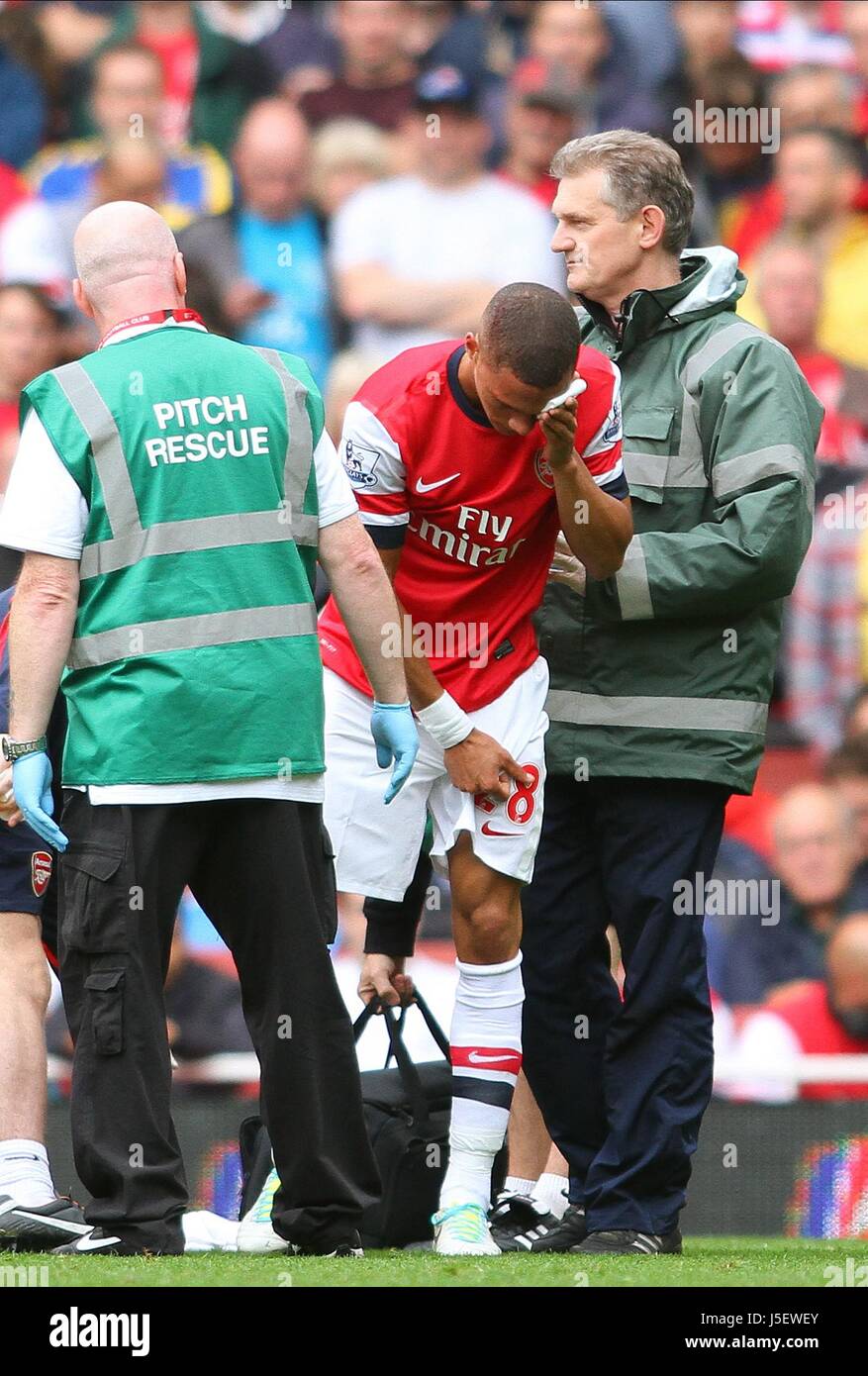 KIERAN GIBBS INJURY ARSENAL V ASTON VILLA EMIRATES STADIUM LONDON UK 17 ...