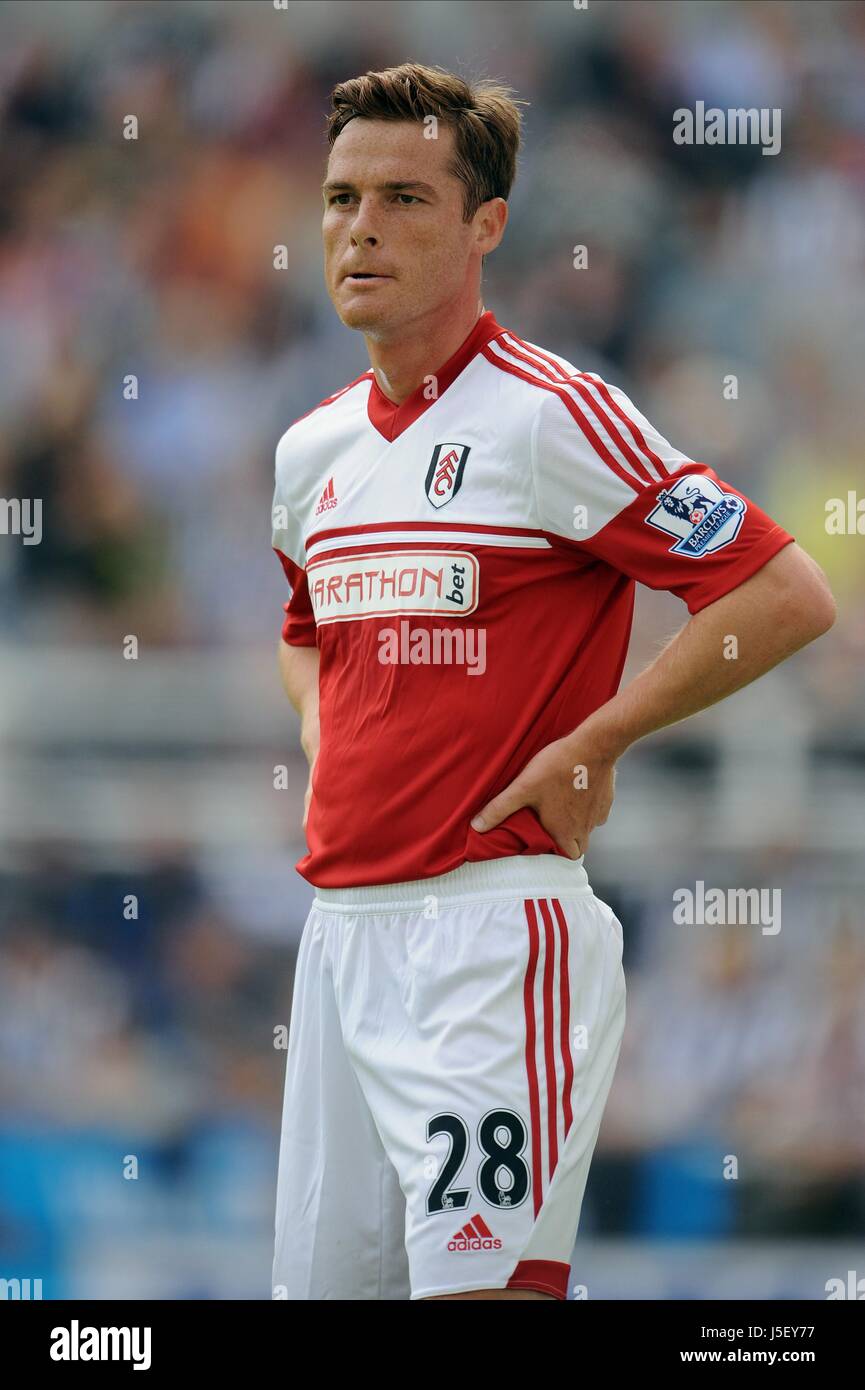 STEVE SIDWELL FULHAM FC FULHAM FC ST JAMES PARK NEWCASTLE ENGLAND 31 ...