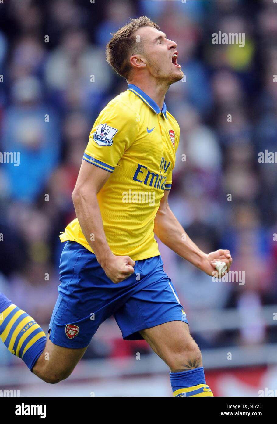 AARON RAMSEY ARSENAL FC ARSENAL FC STADIUM OF LIGHT SUNDERLAND ENGLAND ...