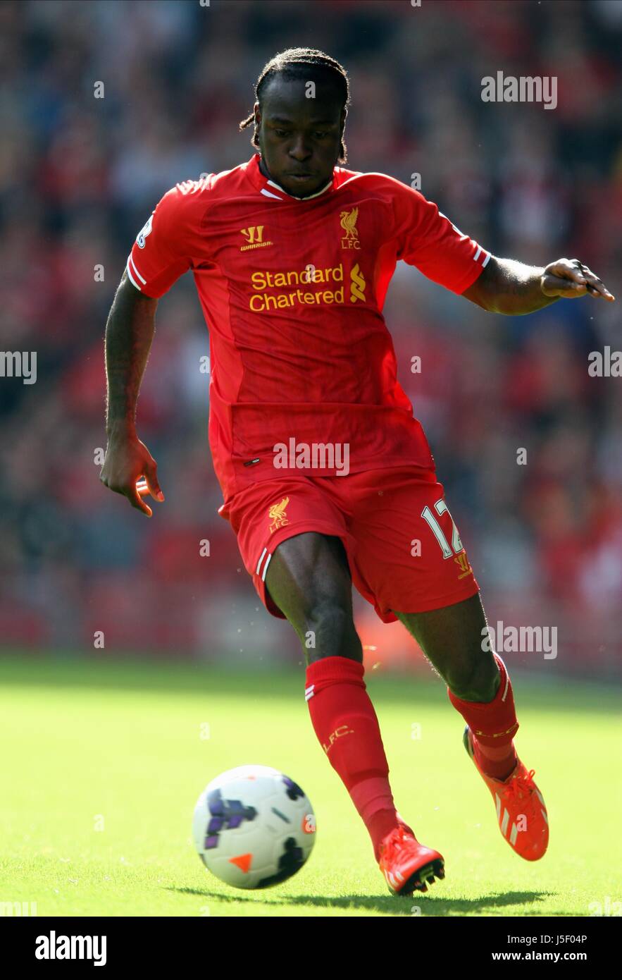 Victor moses liverpool hi-res stock photography and images - Alamy
