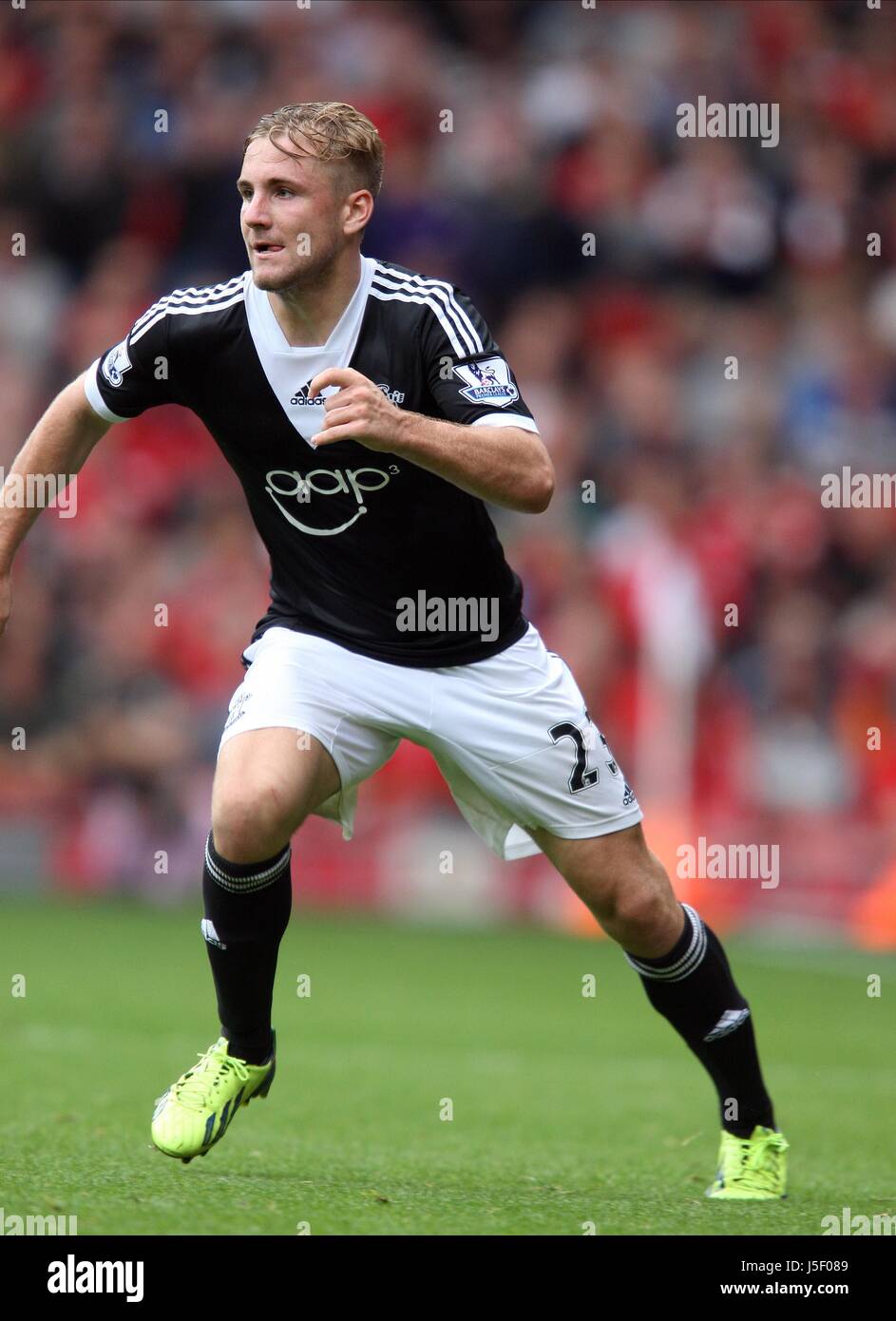 LUKE SHAW SOUTHAMPTON FC SOUTHAMPTON FC ANFIELD LIVERPOOL ENGLAND 21 ...