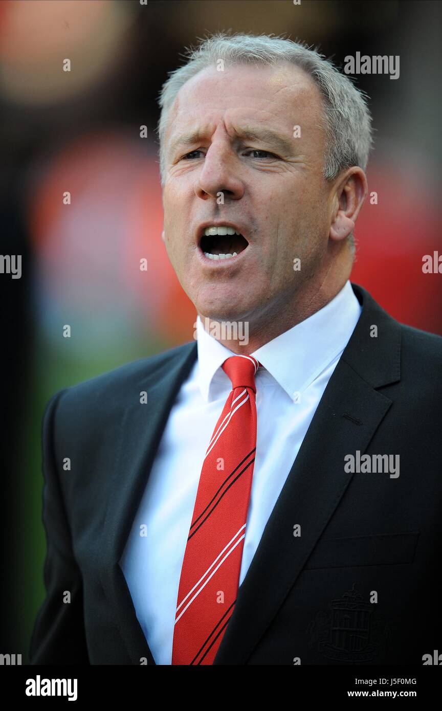 Manager sunderland fc hi-res stock photography and images - Alamy