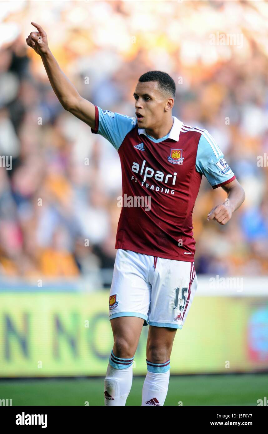 RAVEL MORRISON WEST HAM UNITED FC WEST HAM UNITED FC KC STADIUM HULL ...