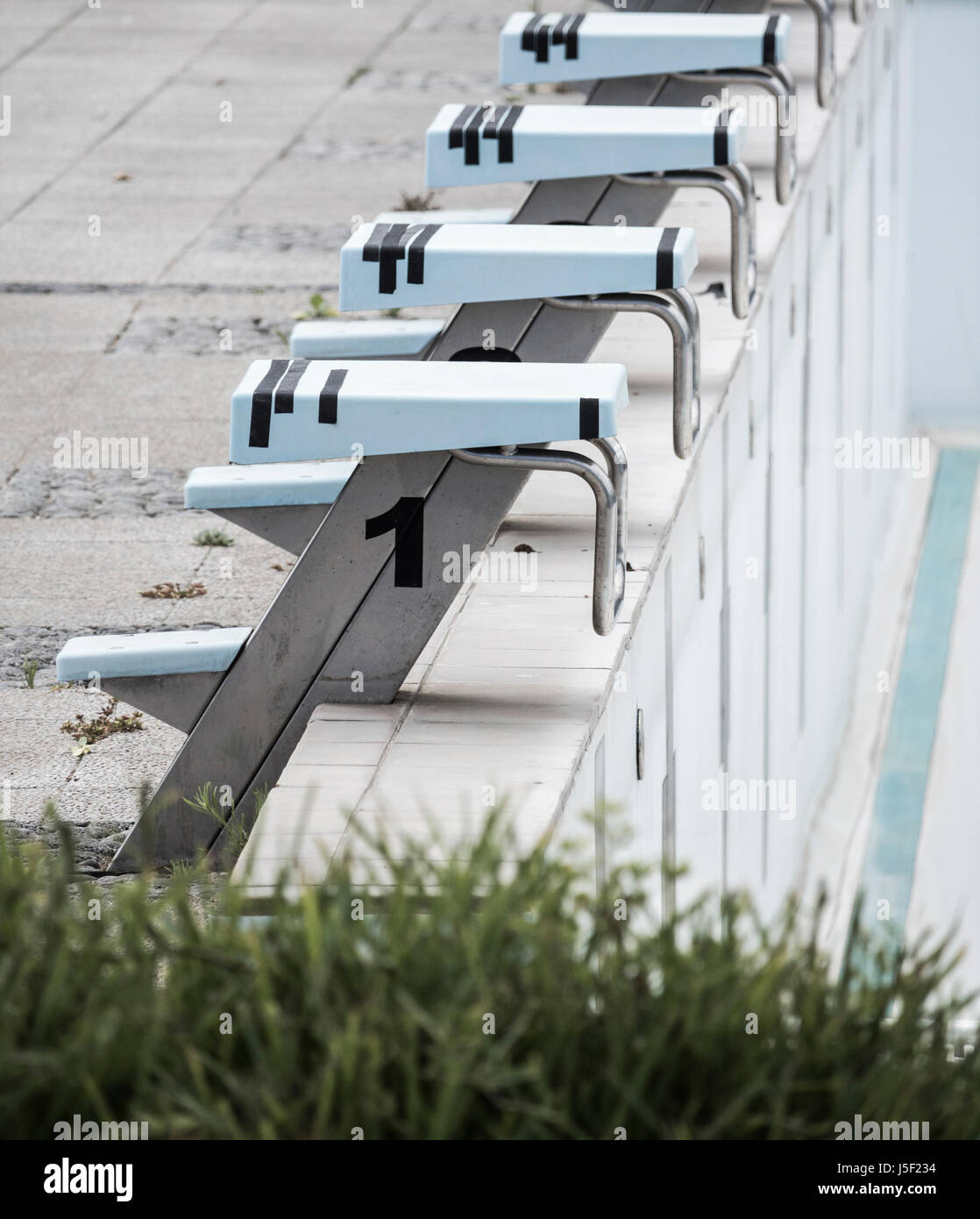 Swimming starting blocks hi-res stock photography and images - Alamy