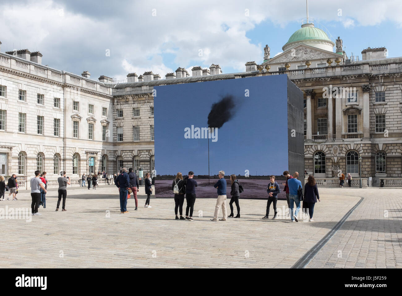 John Gerrard's Western Flag art installation at The Courtyard at ...