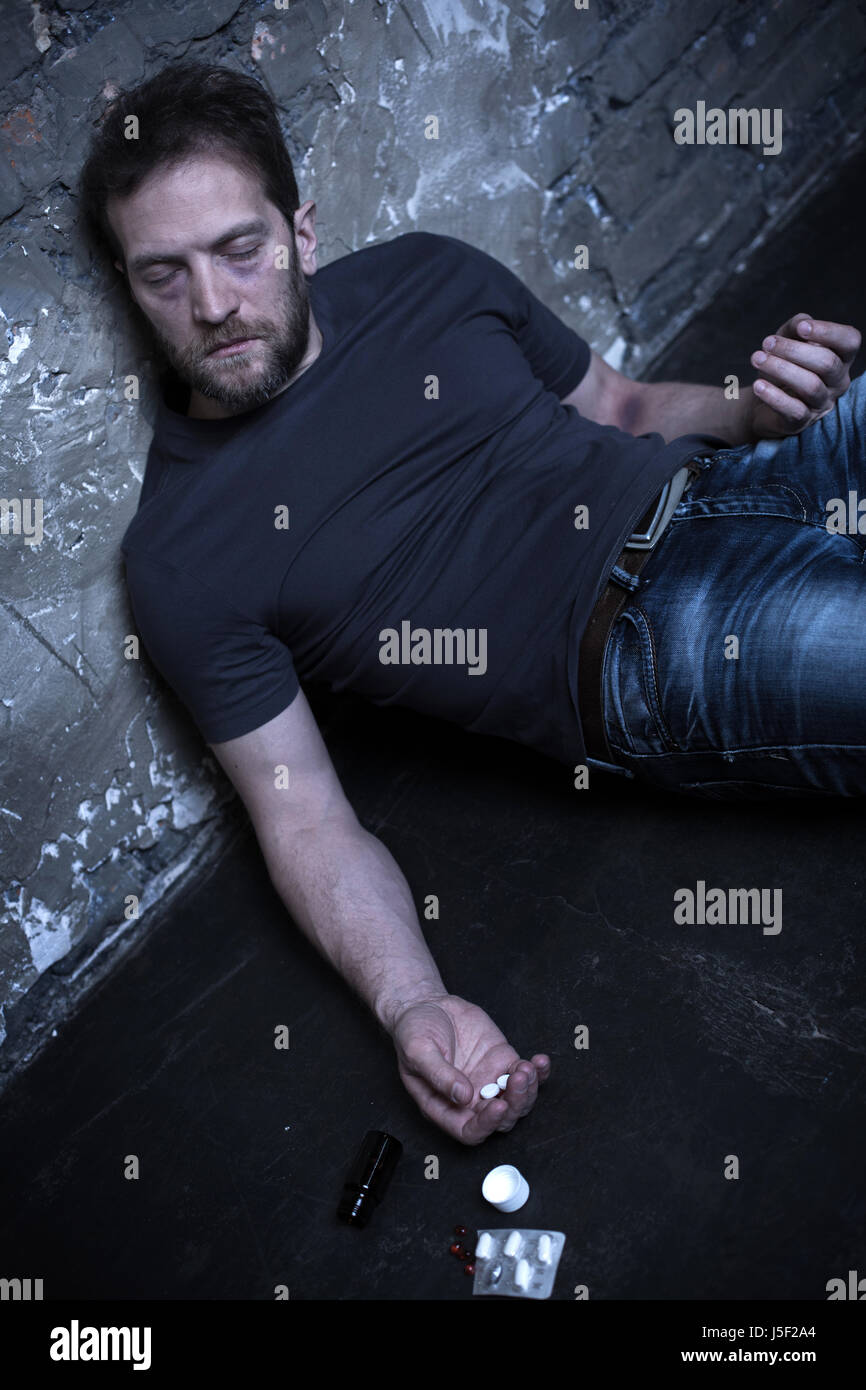 User death hi-res stock photography and images - Alamy