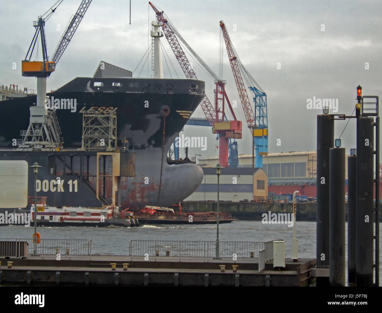 in dry dock Stock Photo - Alamy