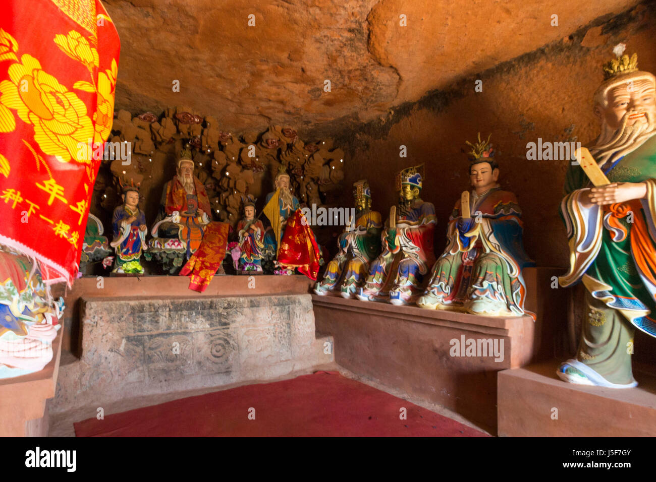Mount Sumeru Grottoes, Guyuan, Ningxia, China Stock Photo - Alamy
