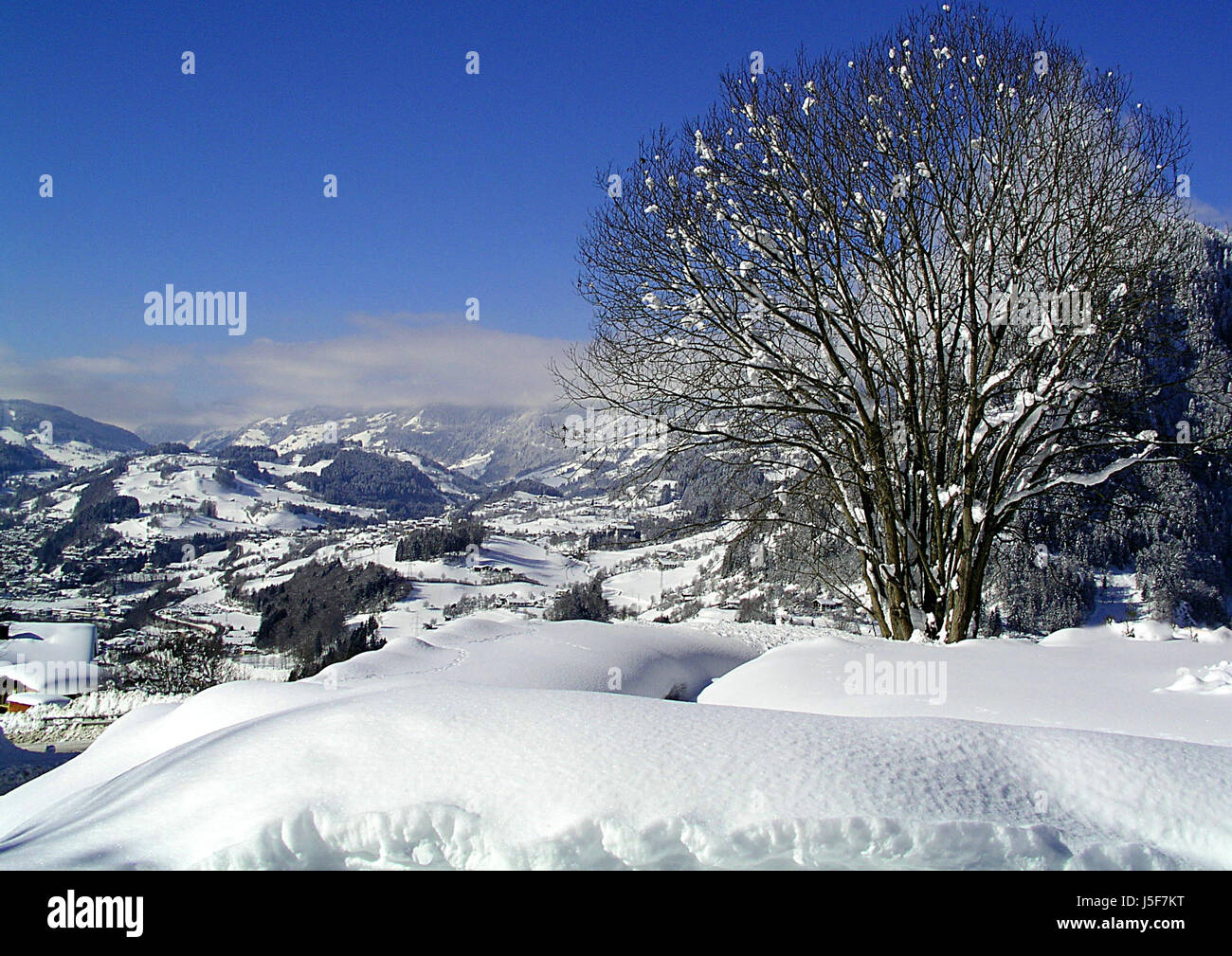 winter austrians saint snow blue house building shine shines bright ...