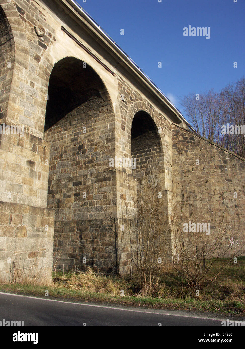 stone bridge arc wall stanchion granite arcs circular arc stable ...