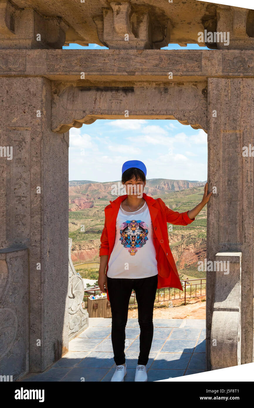 Mount sumeru grottoes guyuan ningxia hi-res stock photography and ...