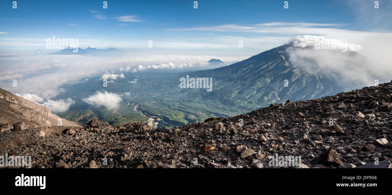 Ring of fire volcano aerial hi-res stock photography and images - Alamy