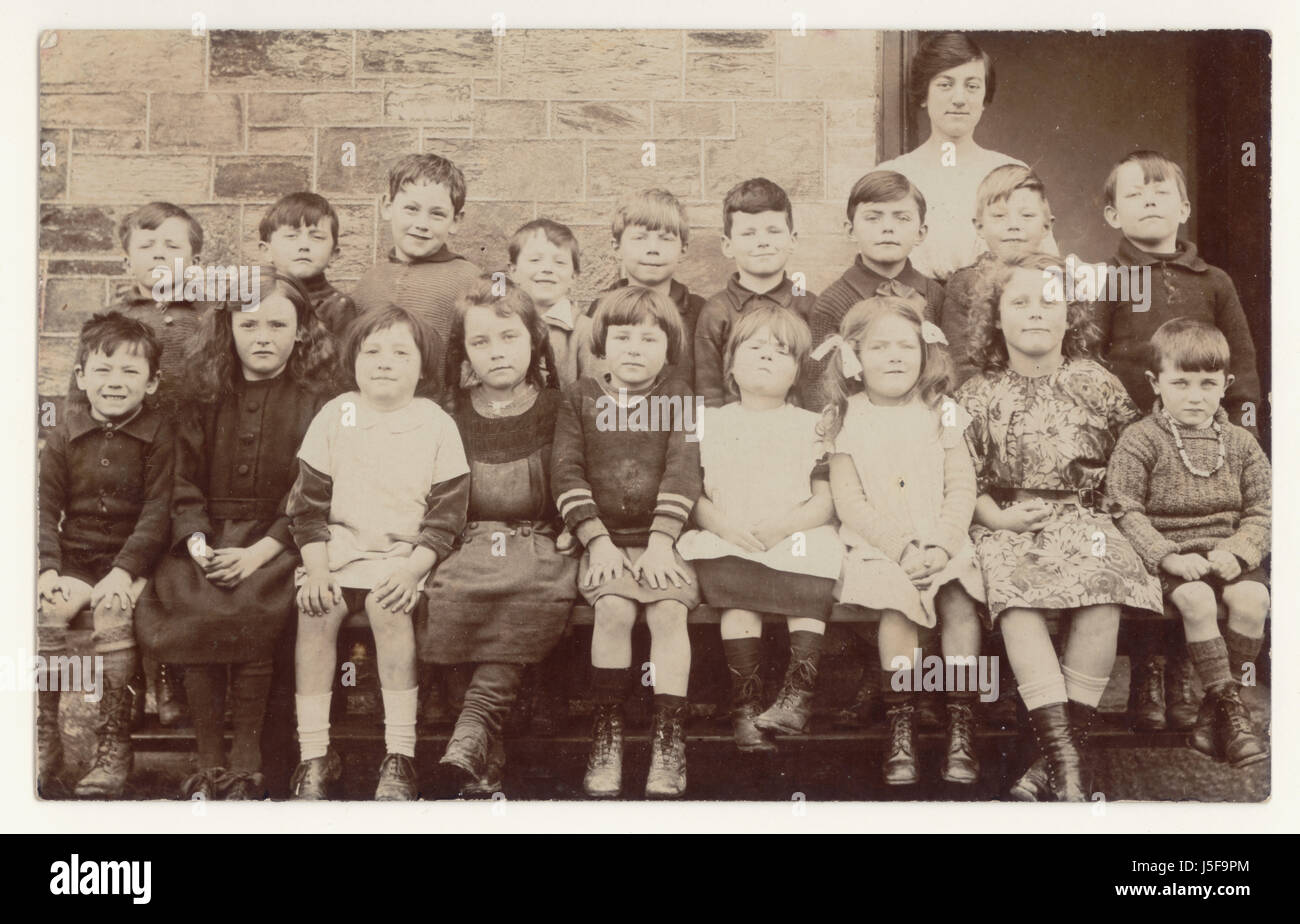School photograph portrait uk hi-res stock photography and images - Alamy
