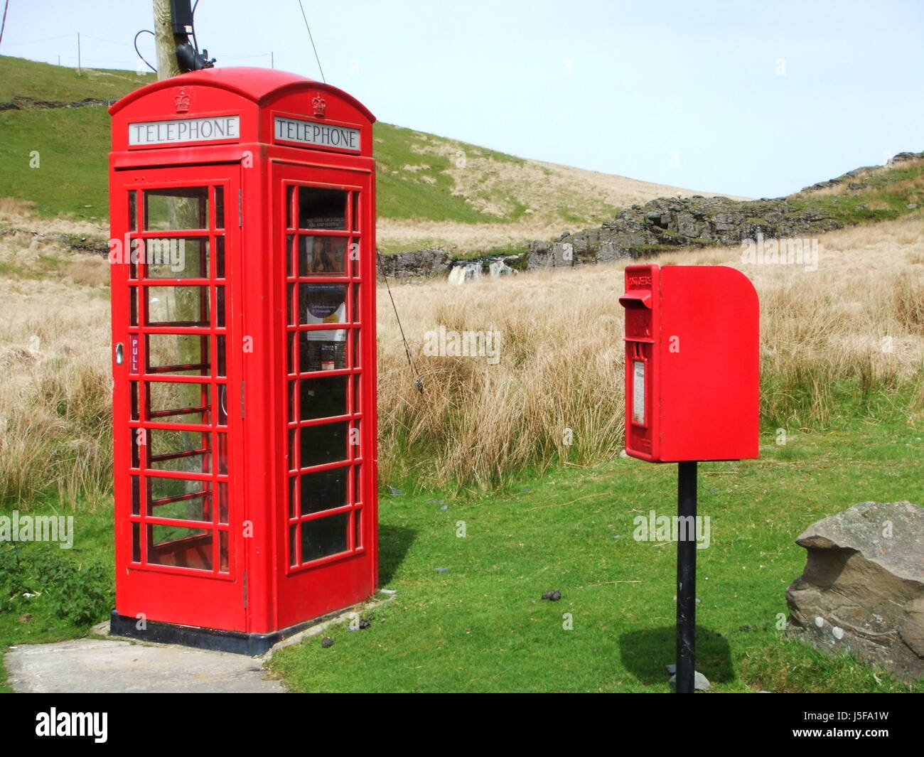 telephone box phonebooth telephone kiosk telephone booth hill stone ...