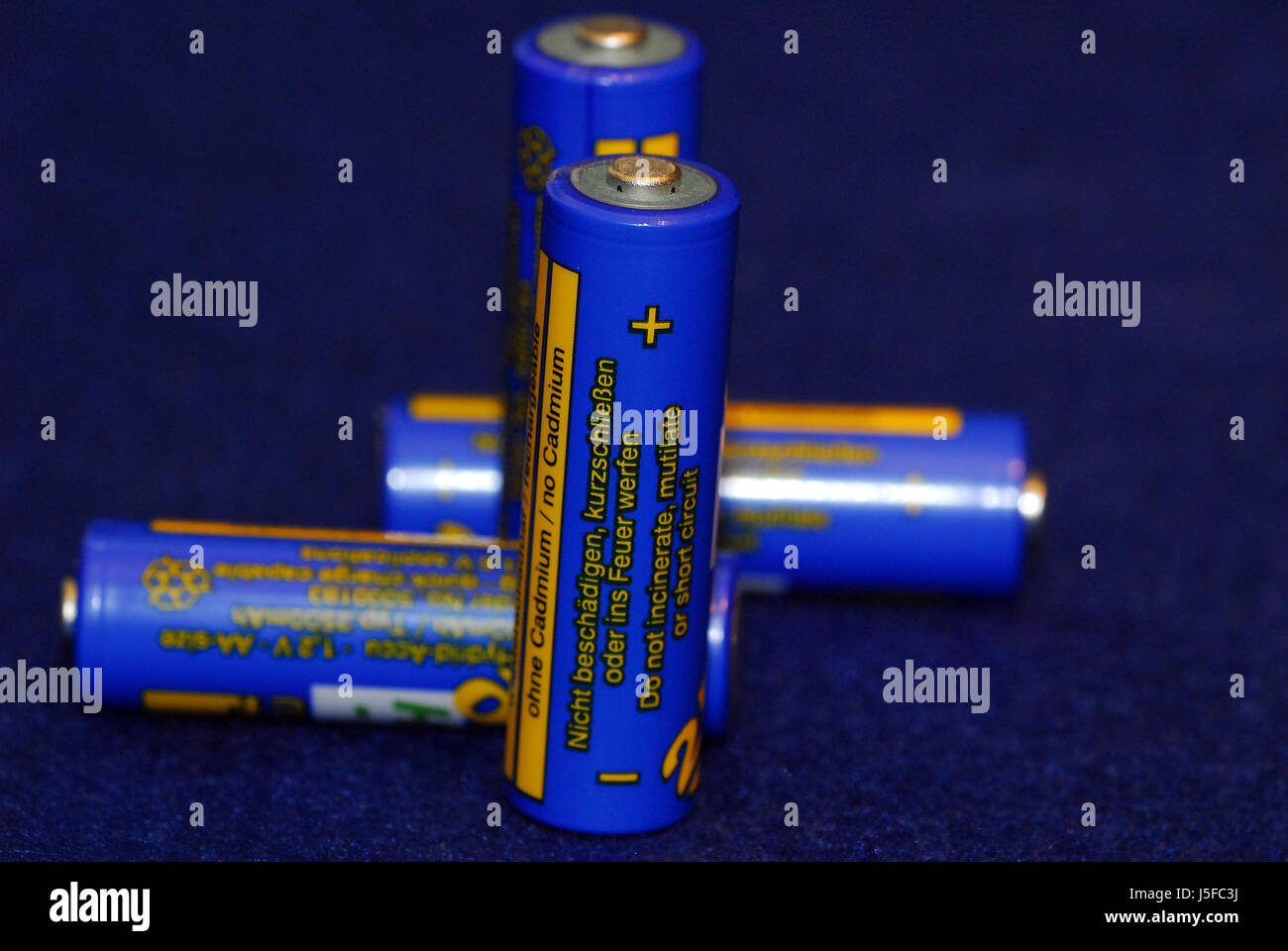blue cell battery power source batteries cells accumulator mignon ...