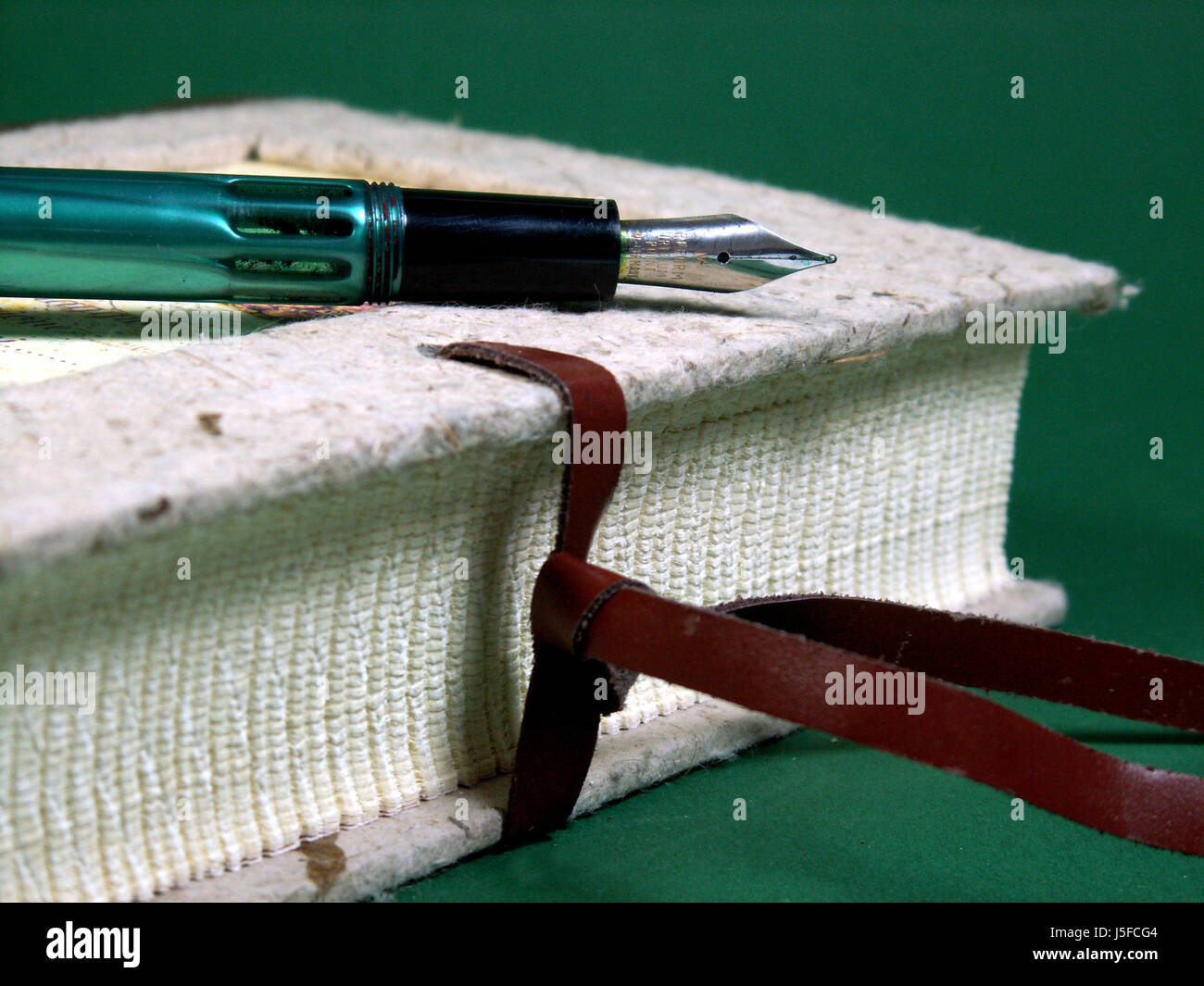 closed bound tied secret fountain pen write down penholders fountain ...