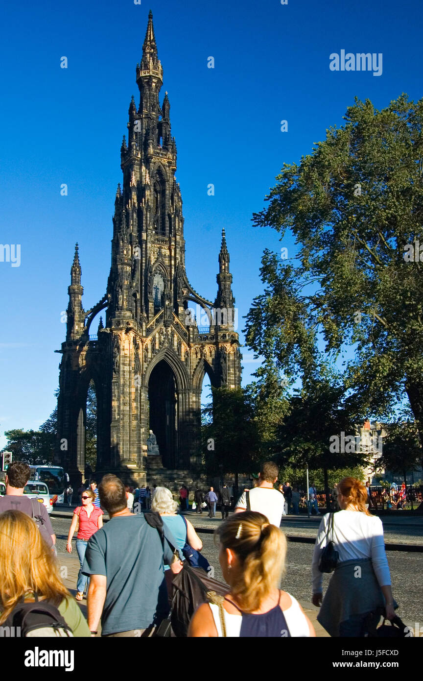 scott monument in edinburgh Stock Photo - Alamy