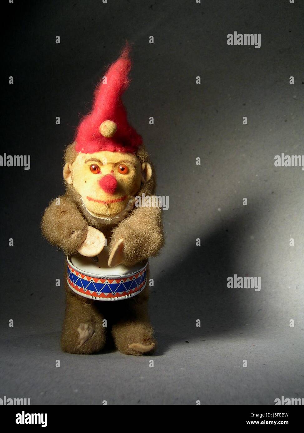 Monkey drum hi-res stock photography and images - Alamy