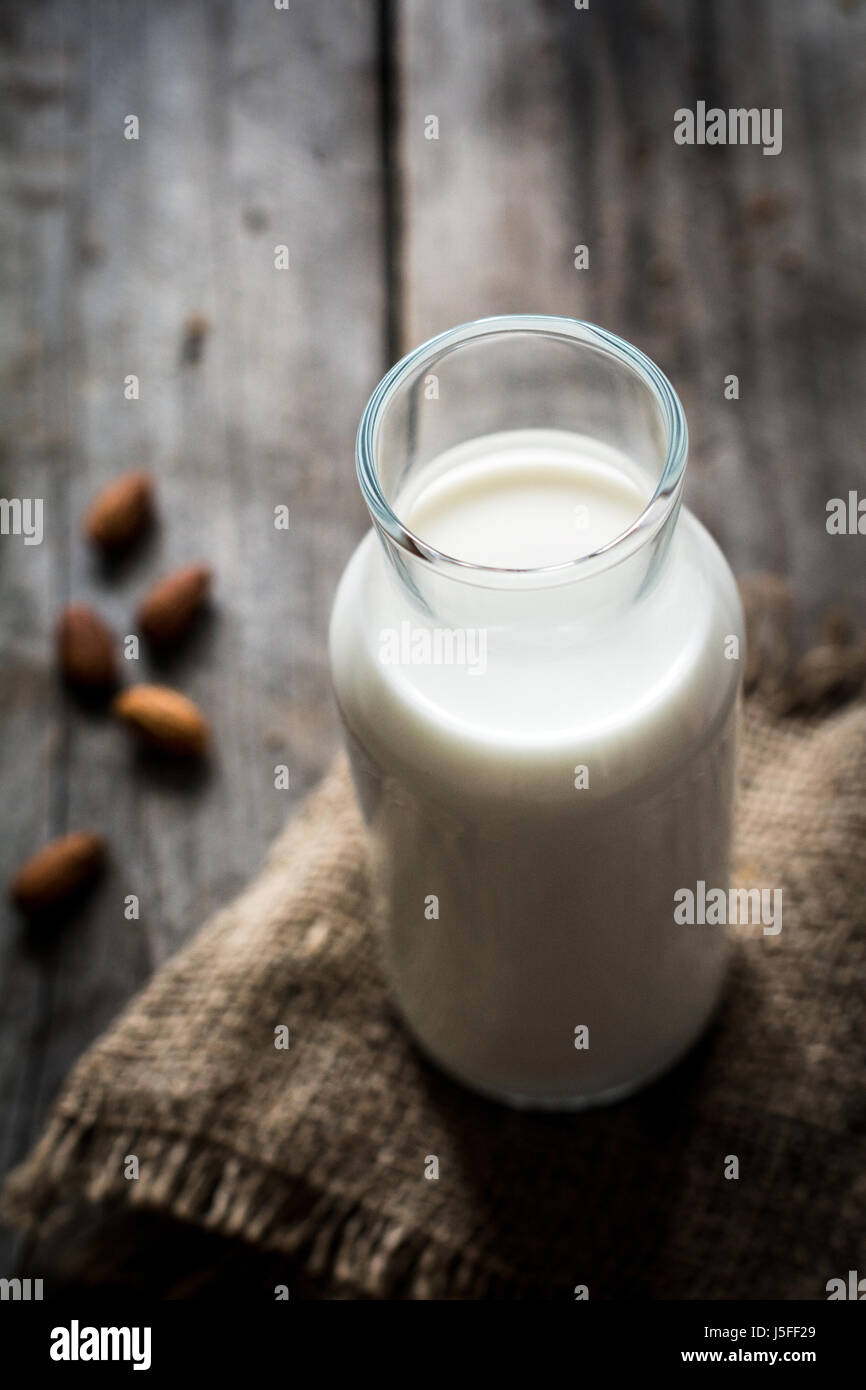 Milk background white overhead hi-res stock photography and images - Alamy