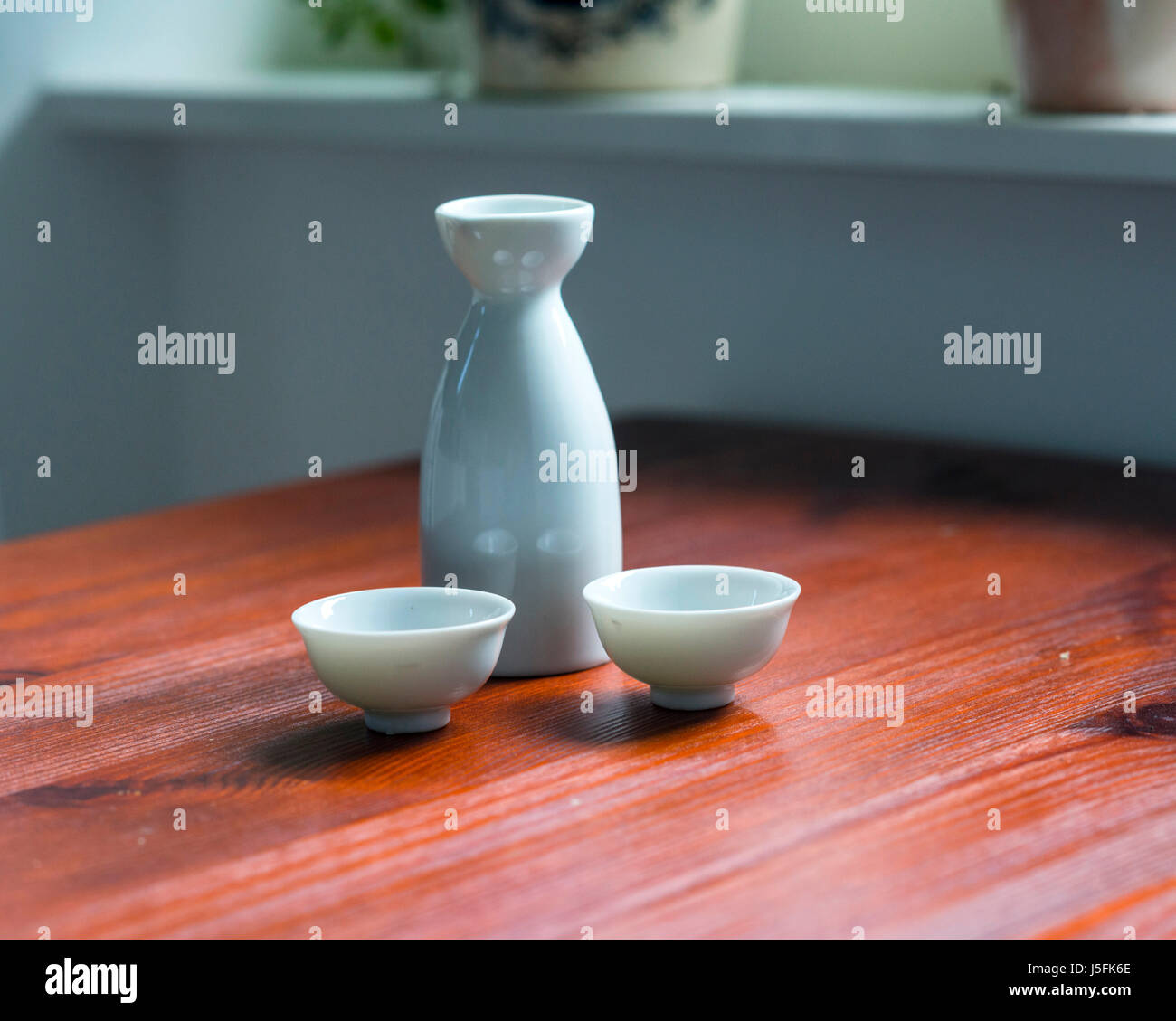 Nihonshu sake bar hi-res stock photography and images - Alamy