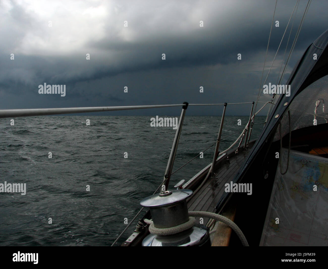 Stormfront hi-res stock photography and images - Alamy